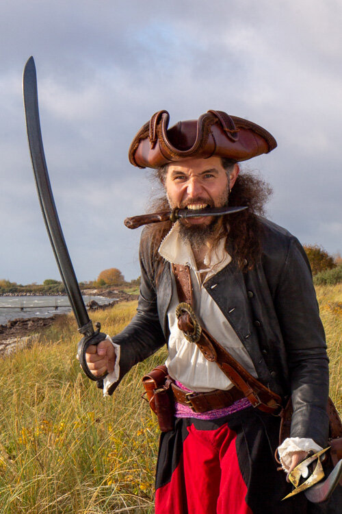 Curved Cutlass - Iron Fortress