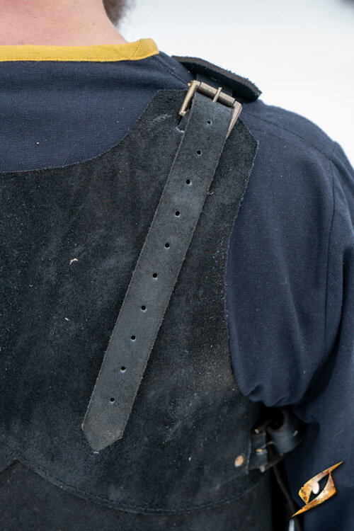 Shadow Torso Armour Suede - Iron Fortress
