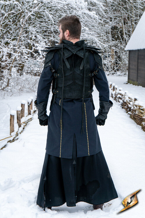 Shadow Armour Set - Suede - Iron Fortress